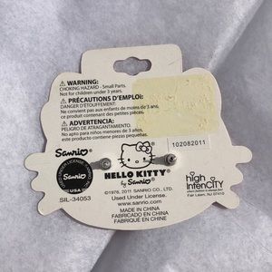 Hot Topic | Jewelry | Hello Kitty Earrings | Poshmark